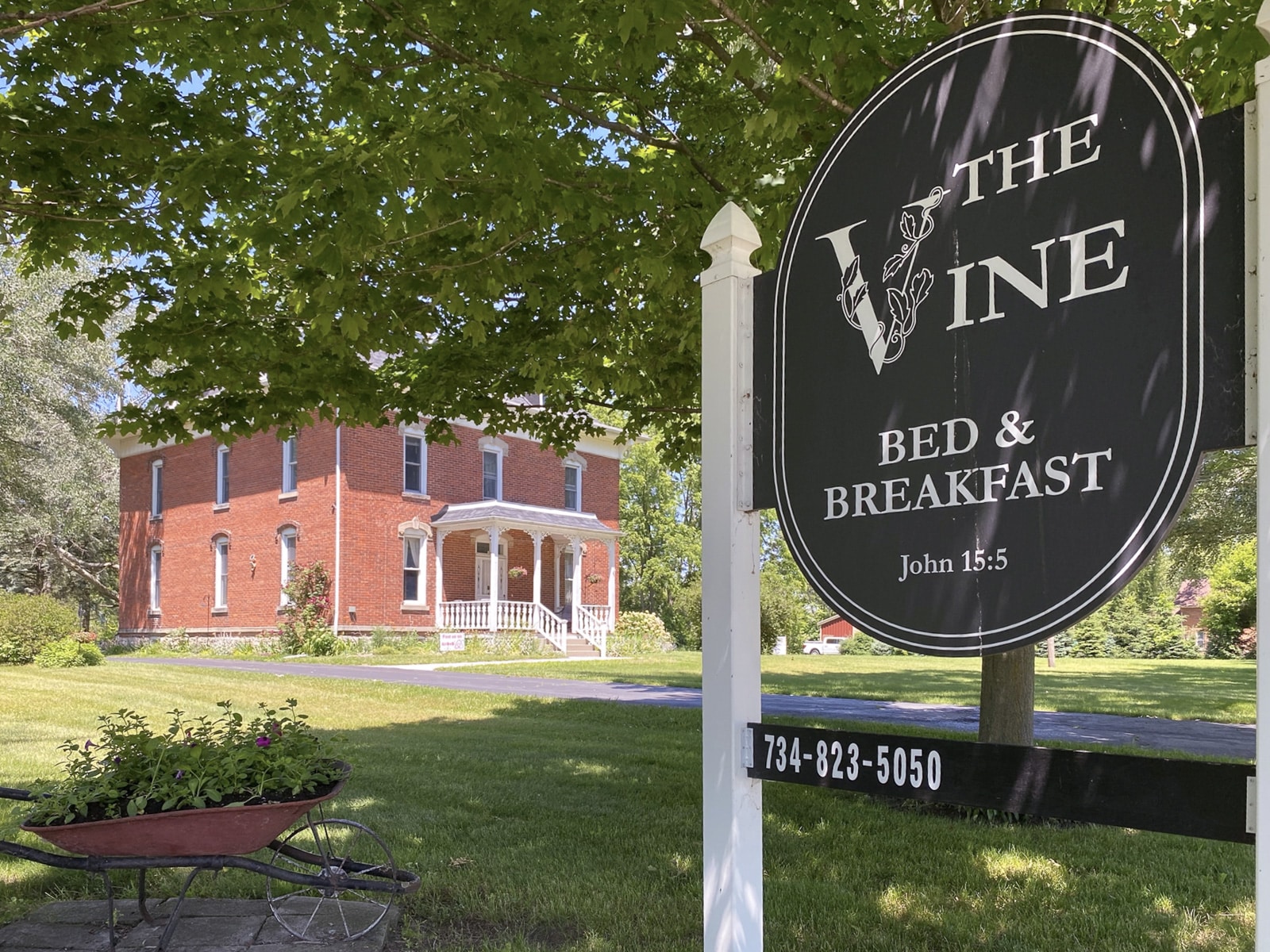 The Vine Bed & Breakfast | Michigan Bed and Breakfast Association